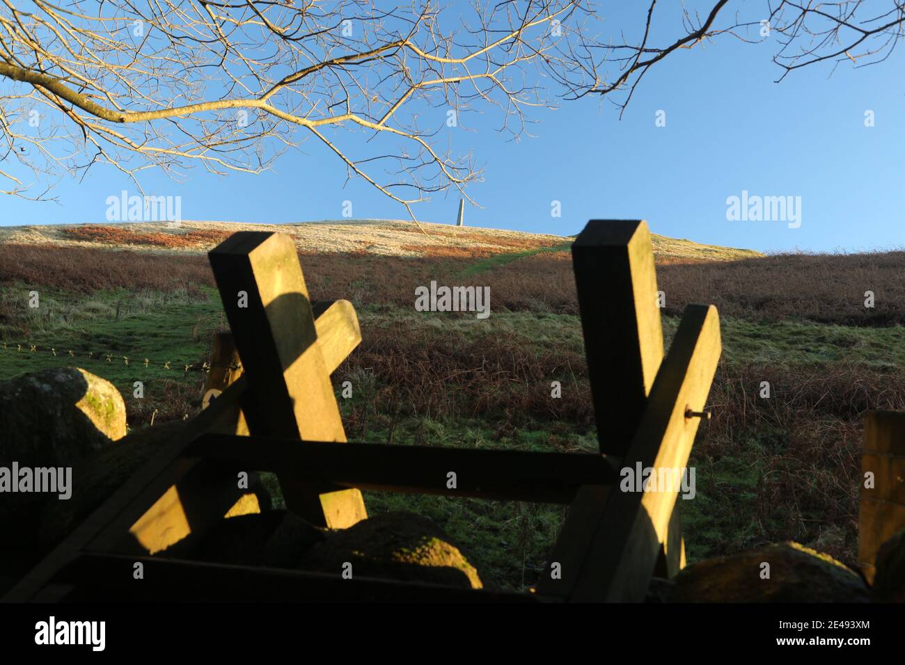Straiton monument hi-res stock photography and images - Alamy