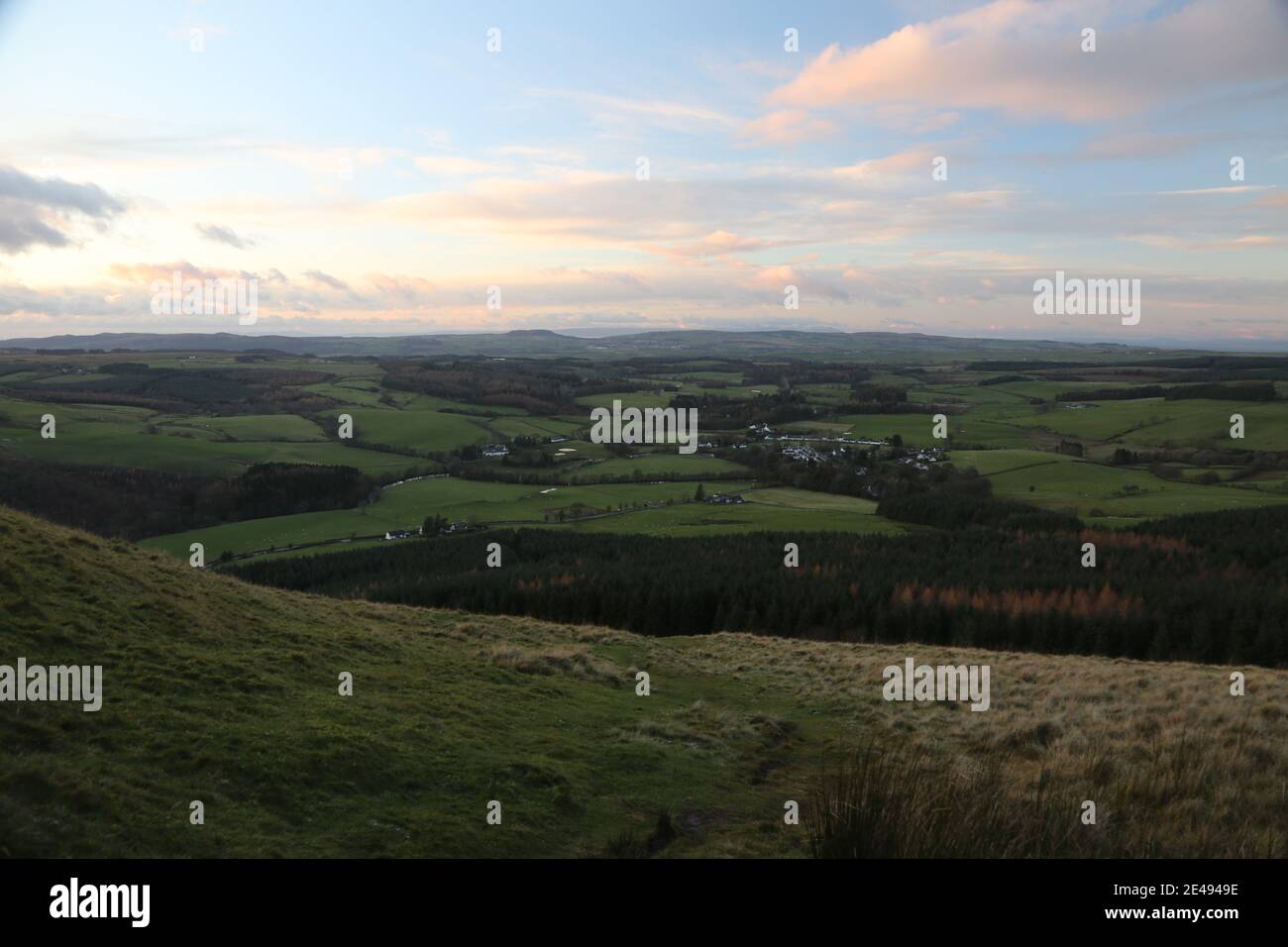 Straiton monument hi-res stock photography and images - Alamy