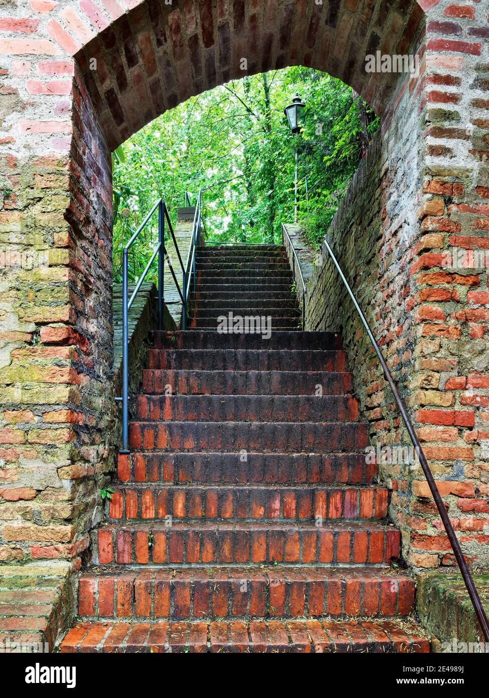 Bastion system hi-res stock photography and images - Alamy