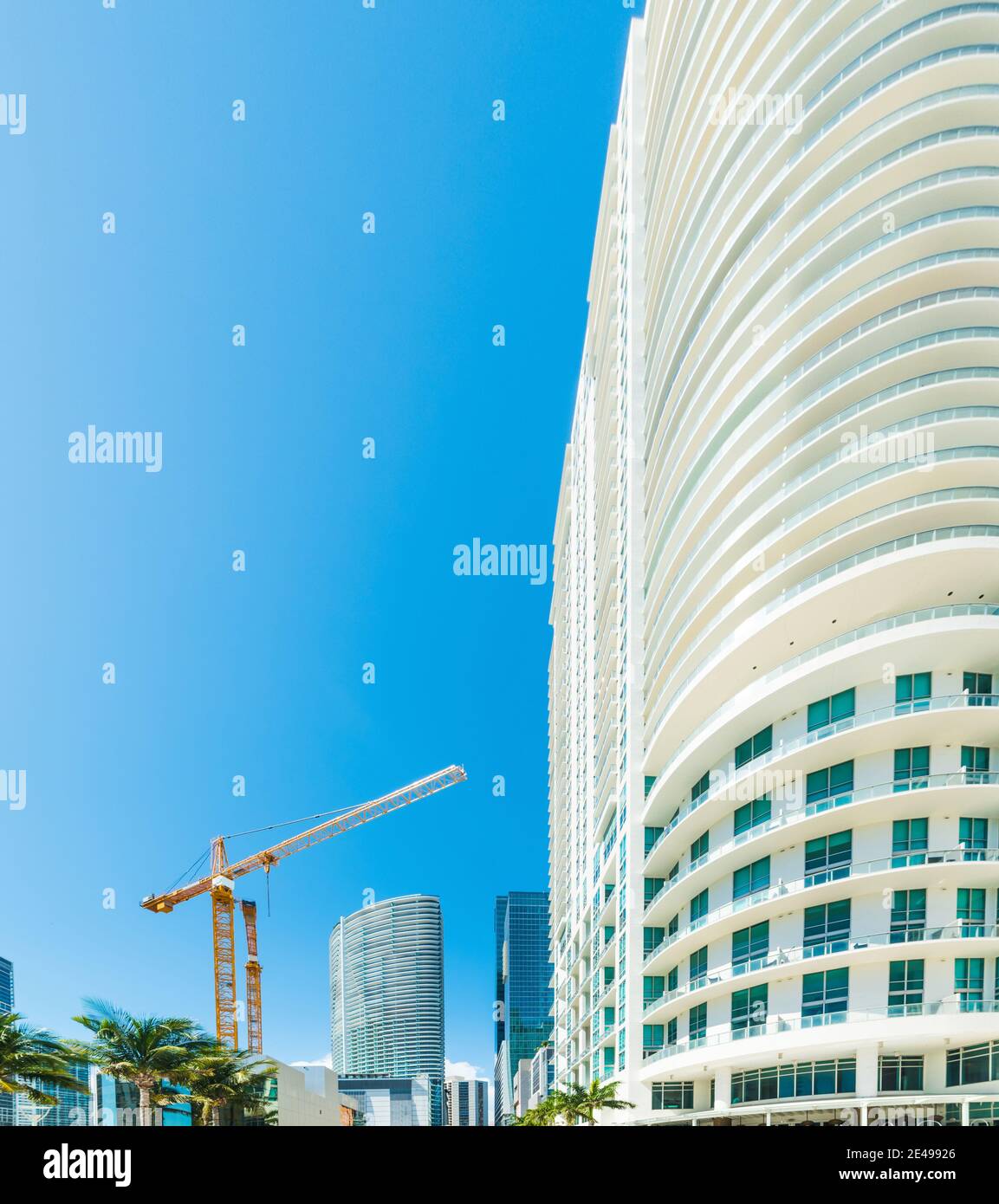 Beautiful skyscrapers in downtown miami hi-res stock photography and ...