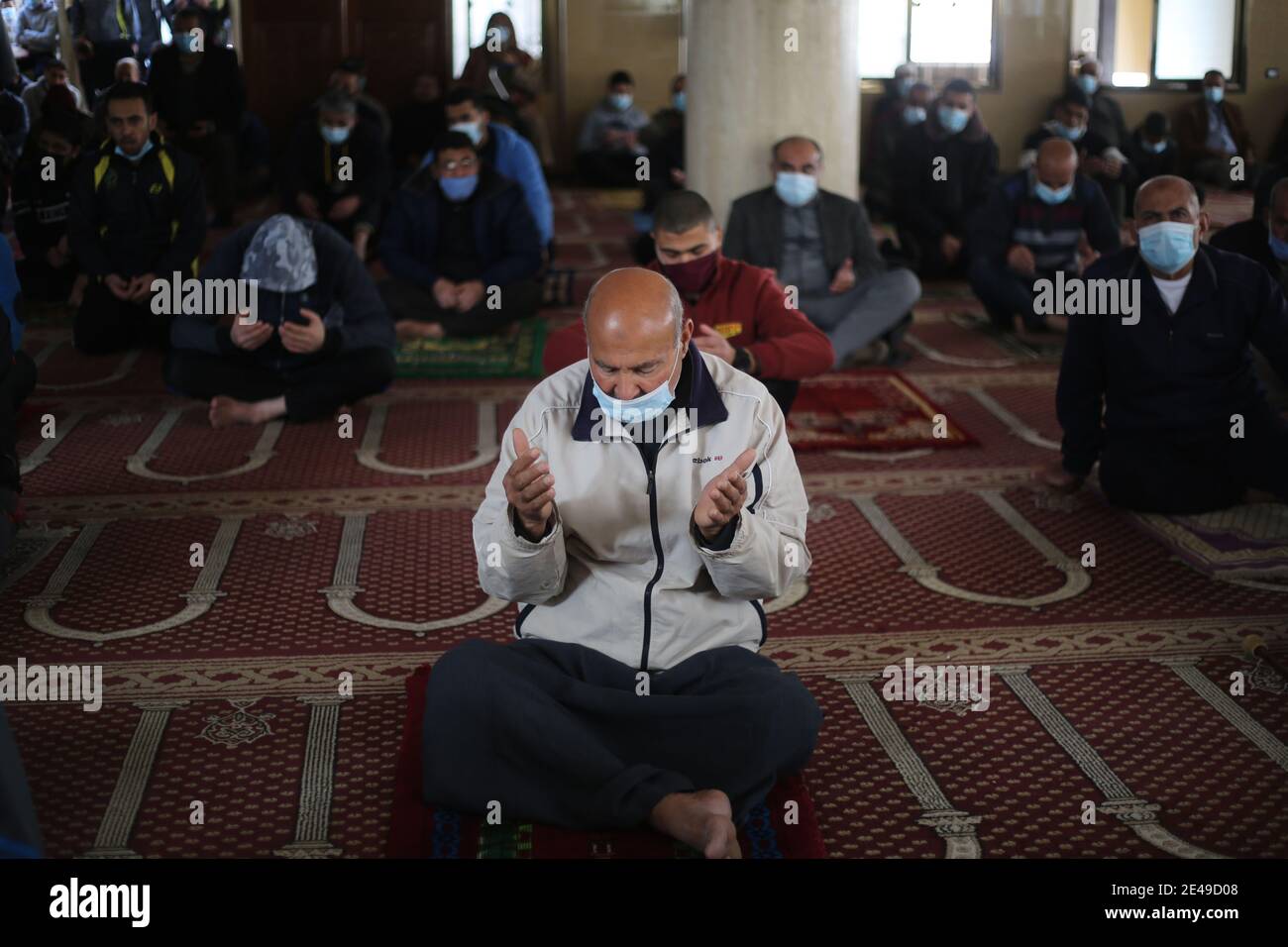 Gaza City, The Gaza Strip, Palestine. 22nd Jan, 2021. Palestinians attend Friday prayers in Gaza ...