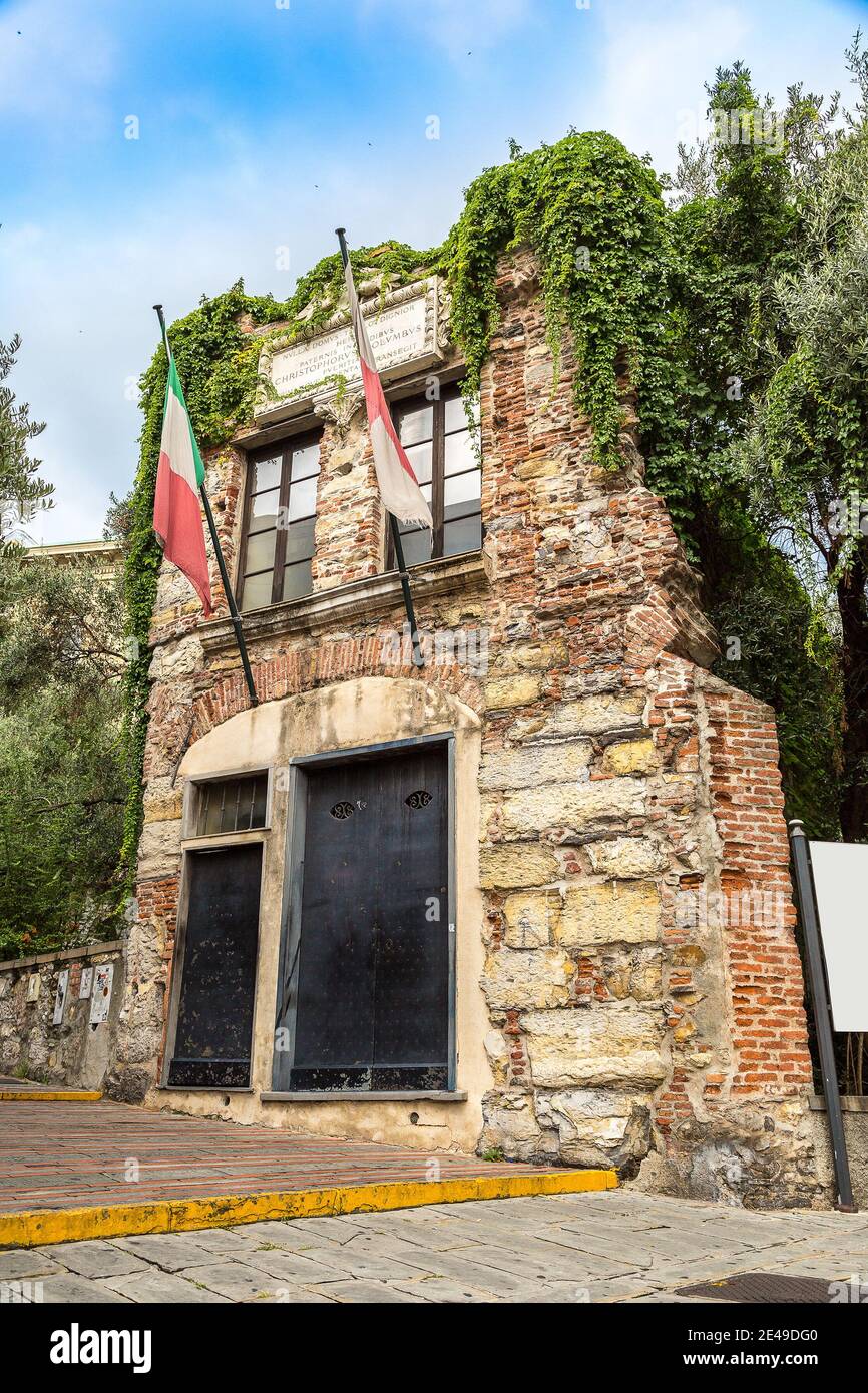Cristoforo colombo house hi-res stock photography and images - Alamy