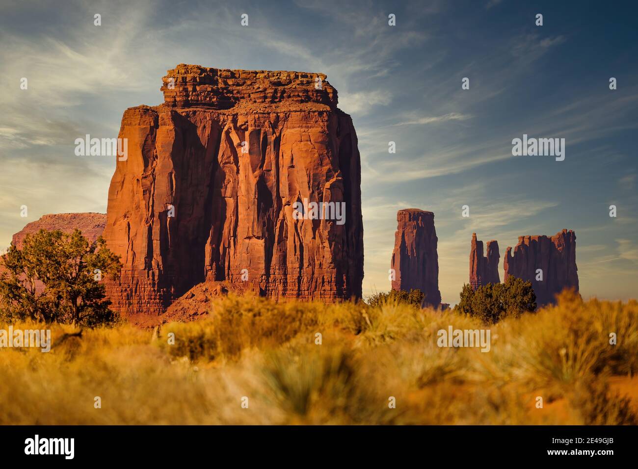Dawn sunset monument valley hi-res stock photography and images - Alamy