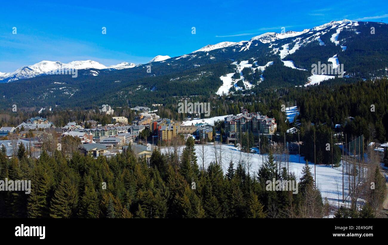 Whistler mountain and alpha lake hi-res stock photography and images ...
