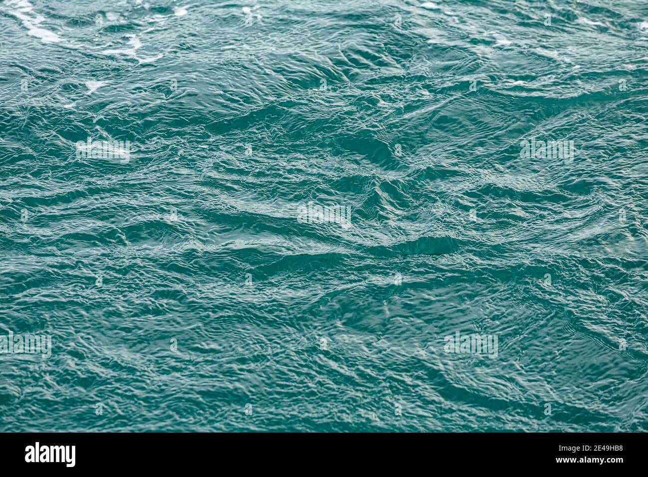 Emerald green sea water texture hi-res stock photography and images - Alamy