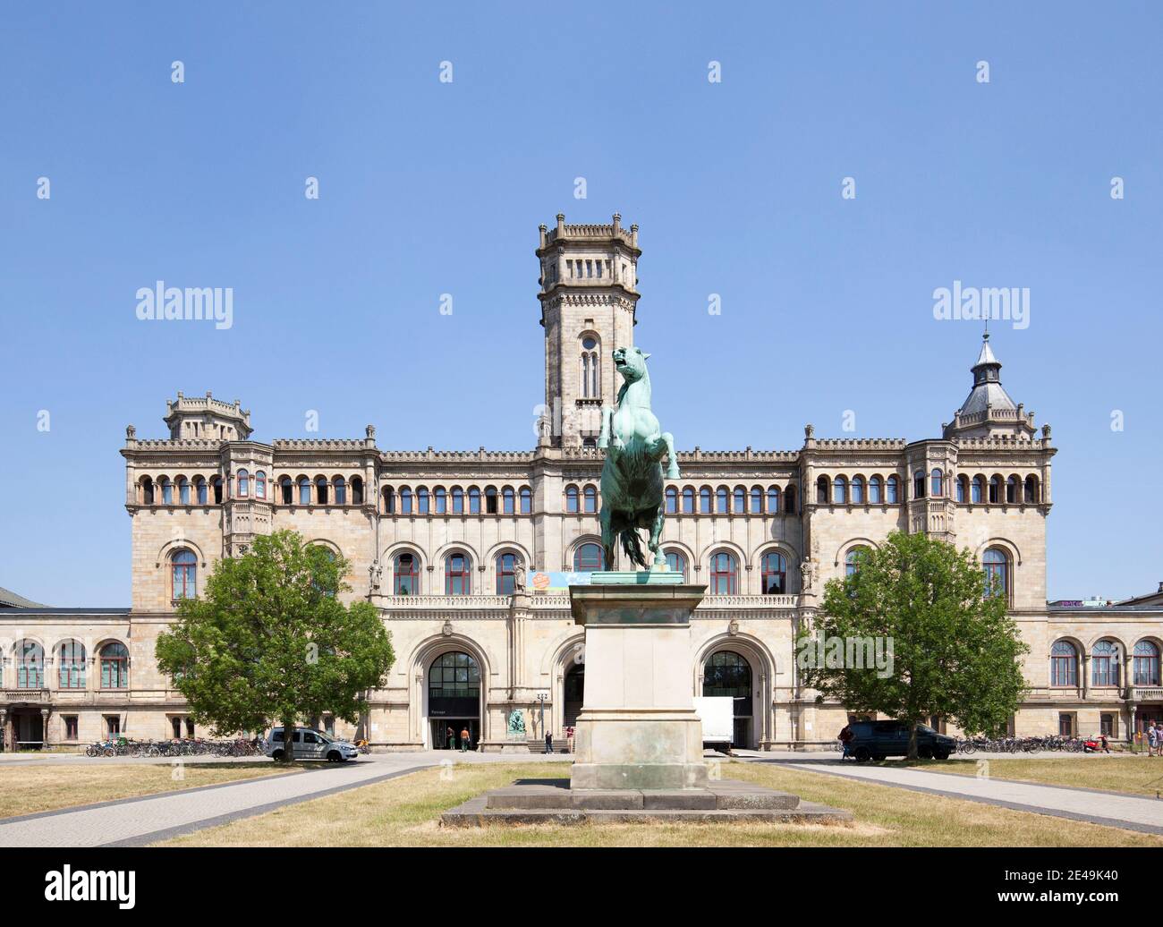 Leibniz University, former Welfenschloss, Hanover Stock Photo - Alamy