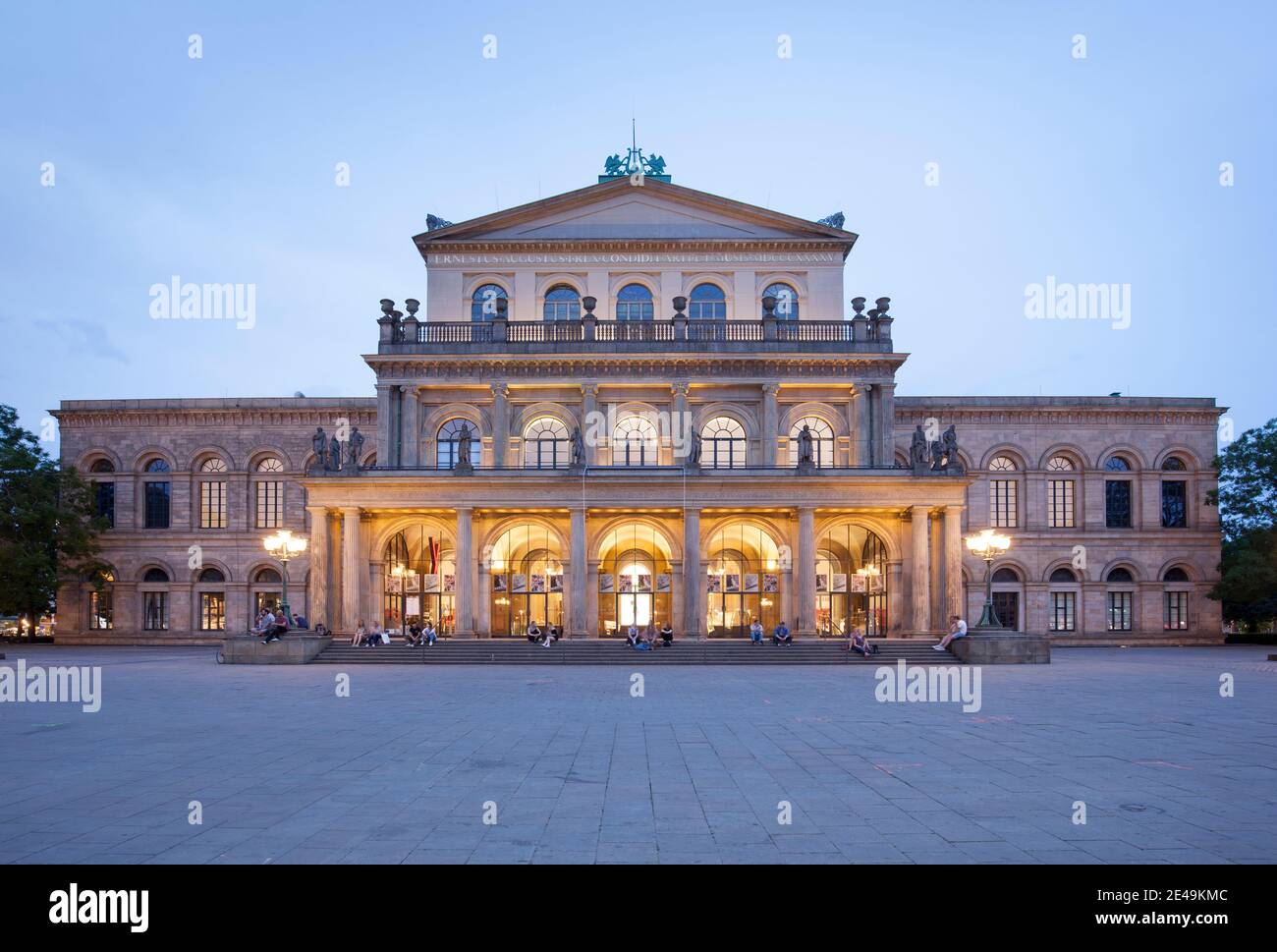 Hanover opera house hi-res stock photography and images - Alamy