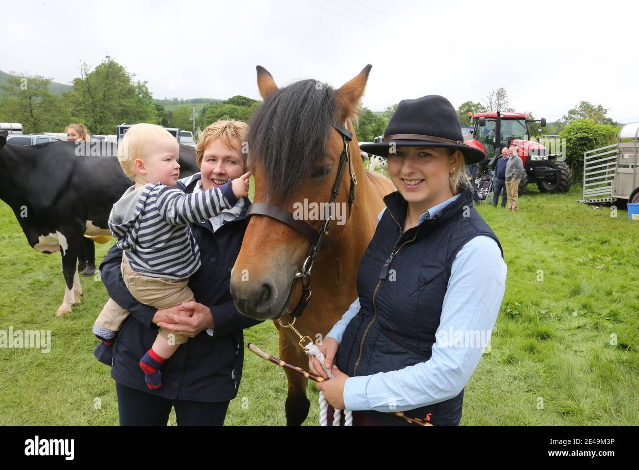 Straiton show hi-res stock photography and images - Alamy