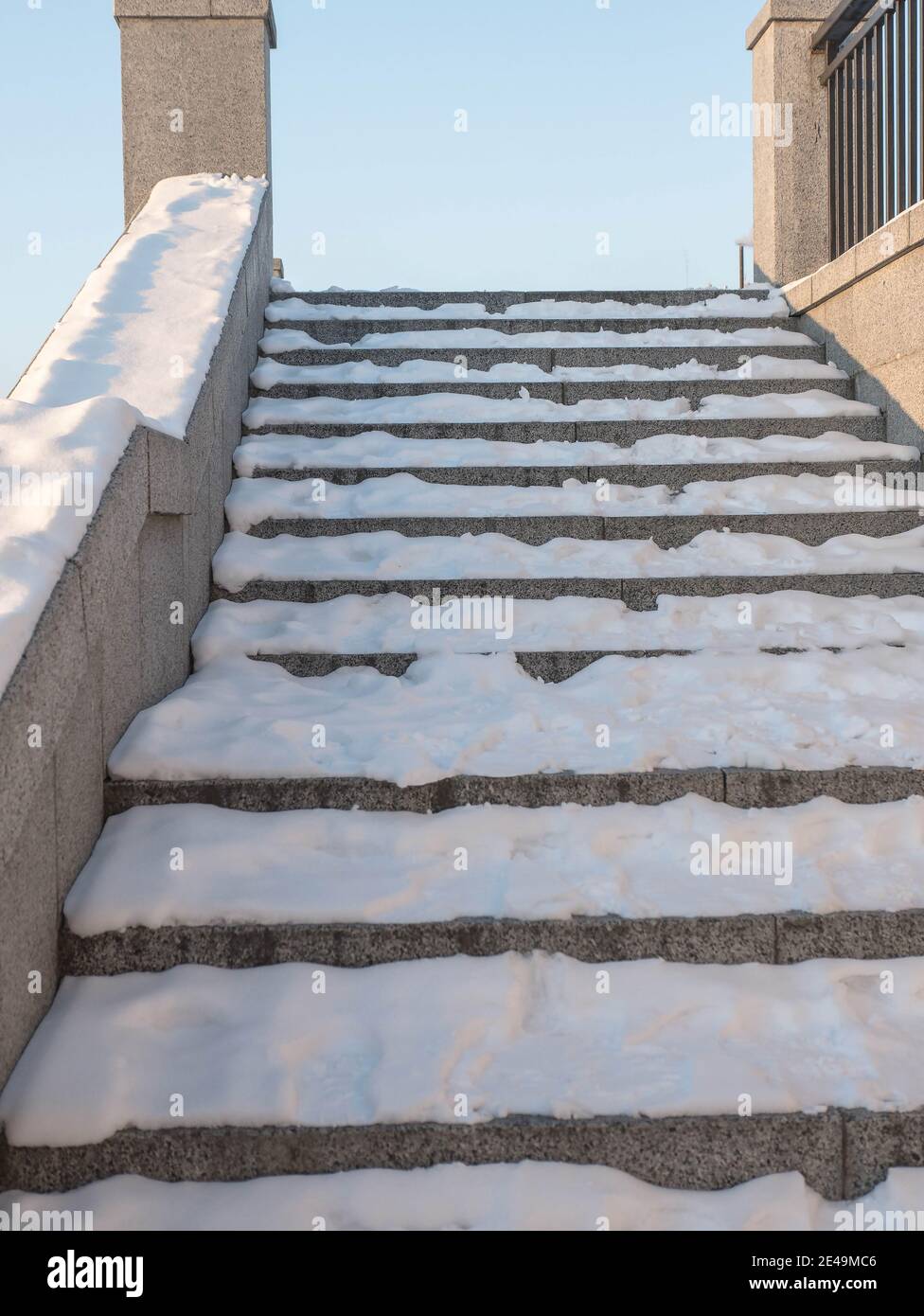 Frosty steps hi-res stock photography and images - Alamy
