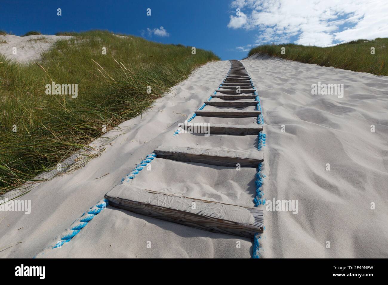 Rope ladder hi-res stock photography and images - Alamy