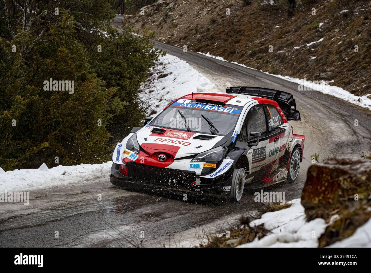 01 Sebastien OGIER (FRA), Julien INGRASSIA (FRA), TOYOTA GAZOO RACING WRT, TOYOTA Yaris WRC ...