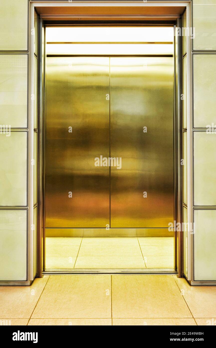 View of empty open elevator Stock Photo - Alamy