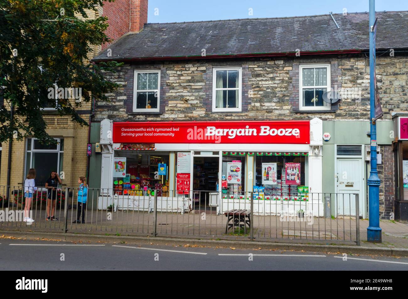 Conviviality bargain booze hi-res stock photography and images - Alamy