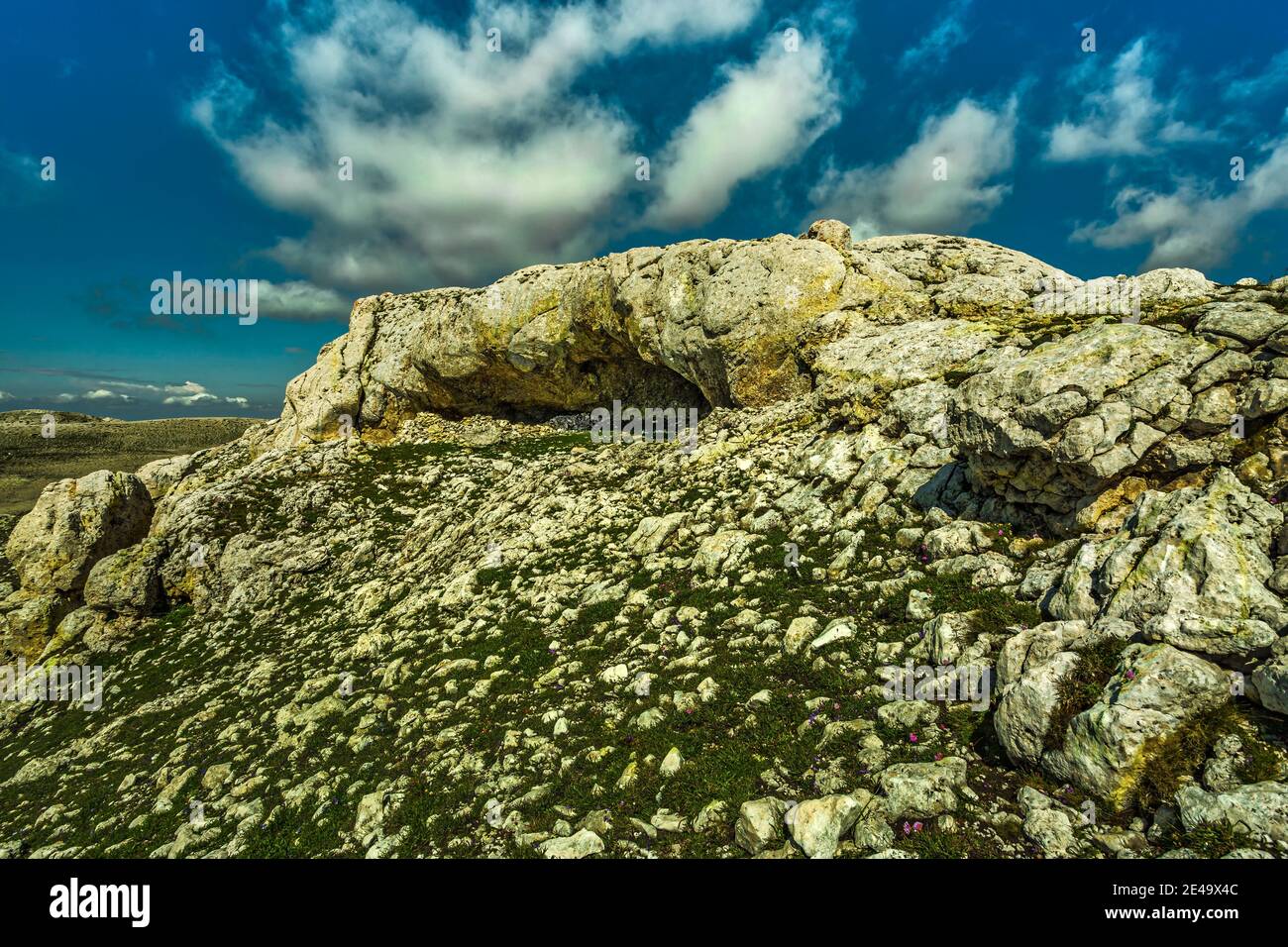 Grotta canosa hi-res stock photography and images - Alamy