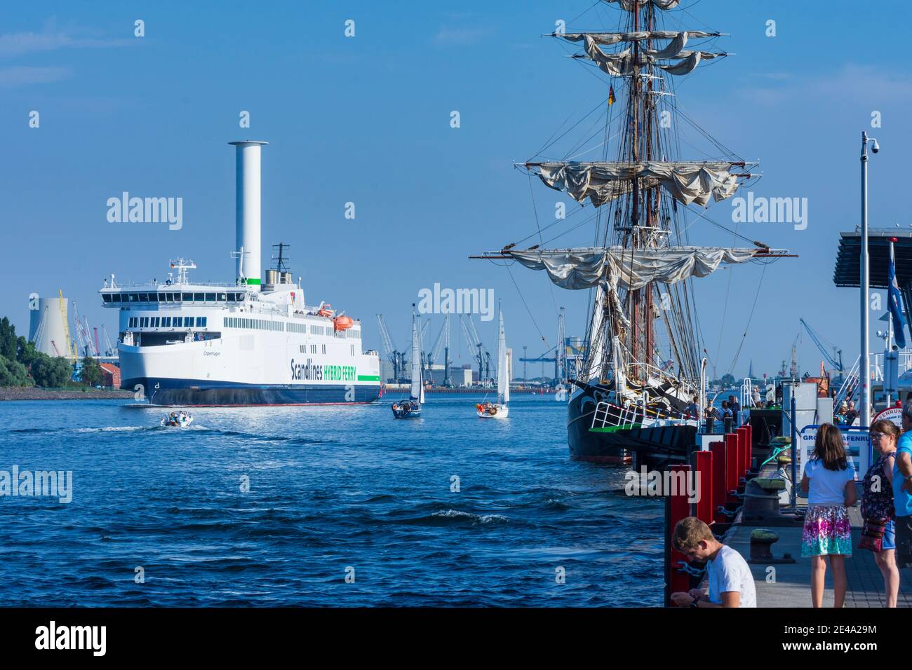 Rotor ship hi-res stock photography and images - Alamy