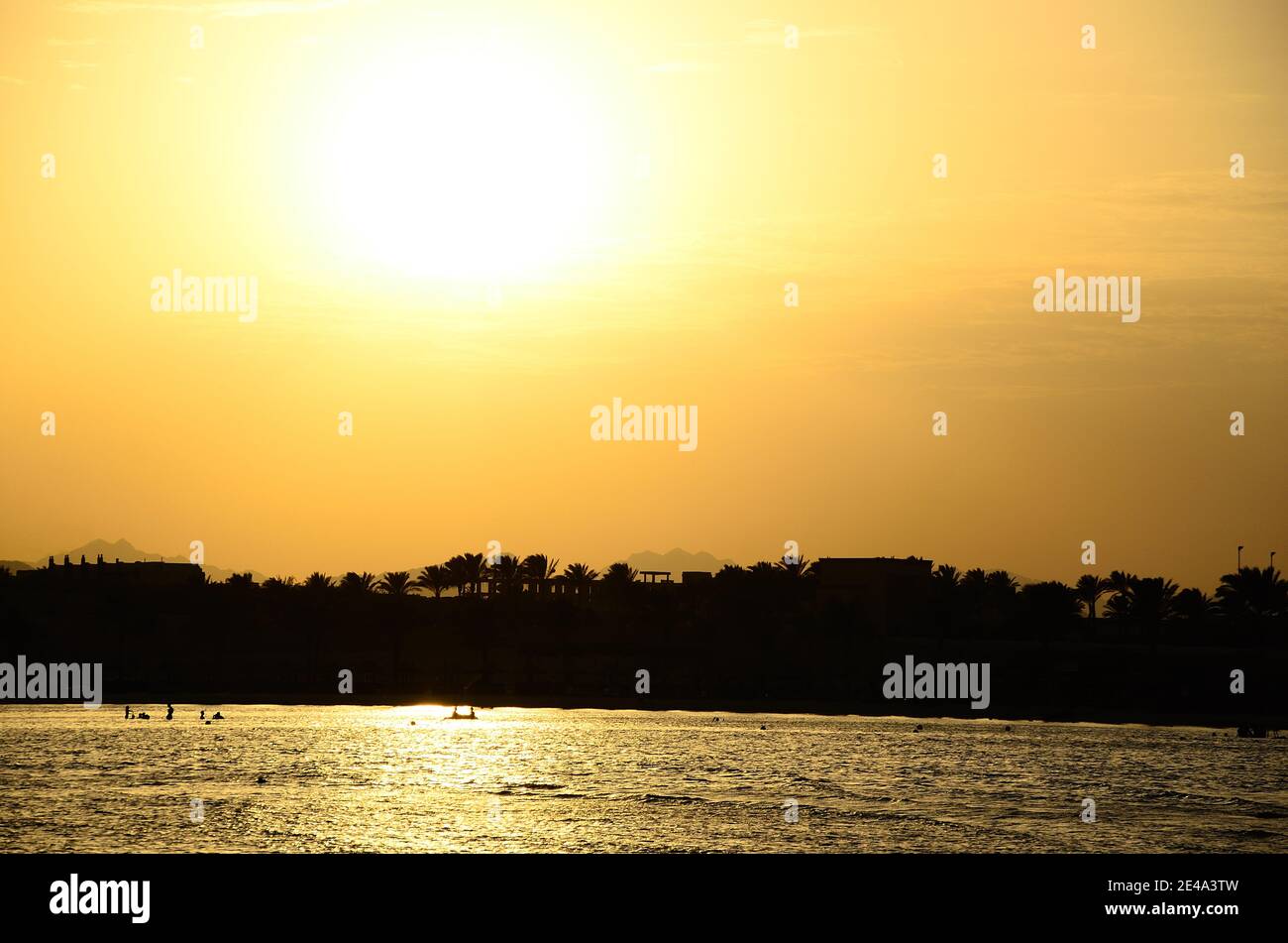 Shining sea hi-res stock photography and images - Alamy