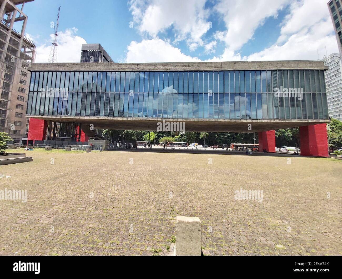 MASP, Museu de Arte de São Paulo building, São Paulo, Brazil Stock ...