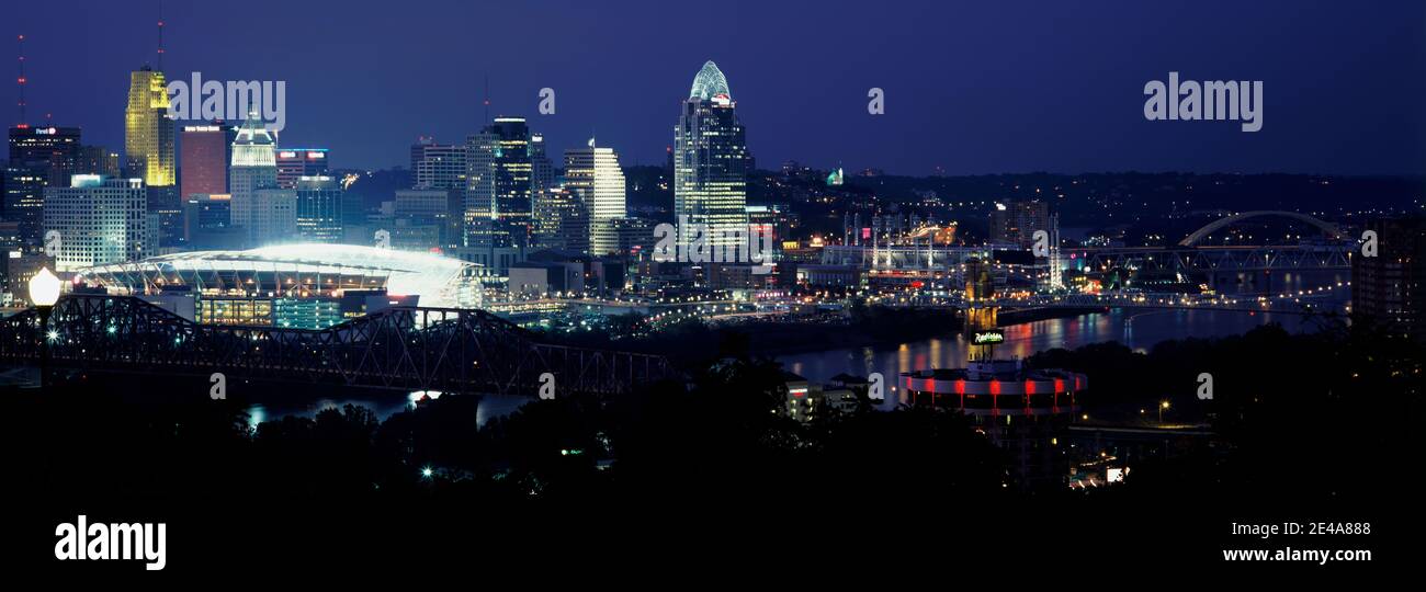 Cincinnati night hi-res stock photography and images - Alamy
