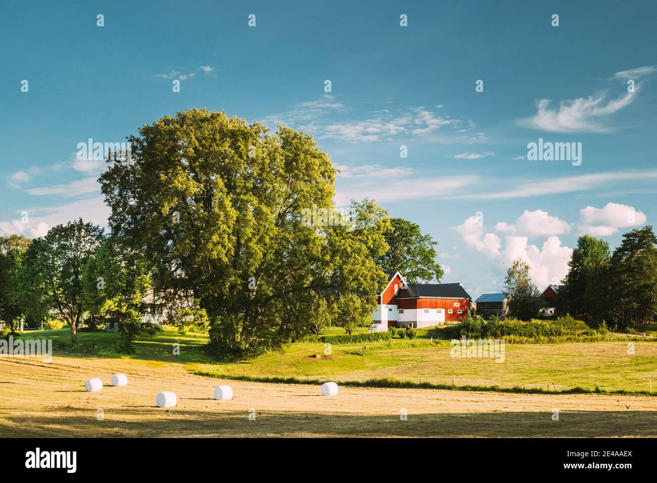 Swedish barn hi-res stock photography and images - Alamy