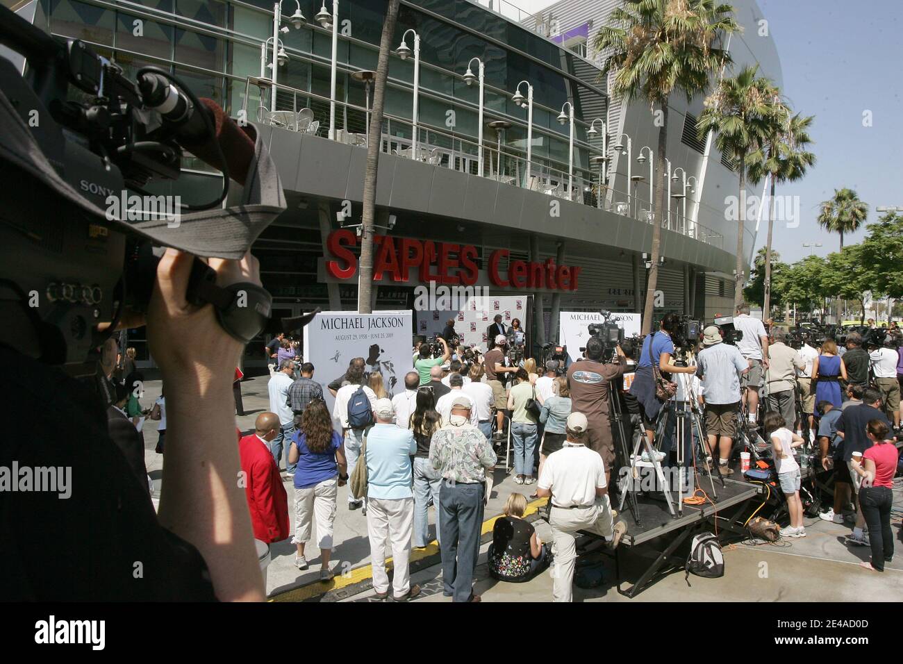 Press conference in front of the Staples Center in Los Angeles ...