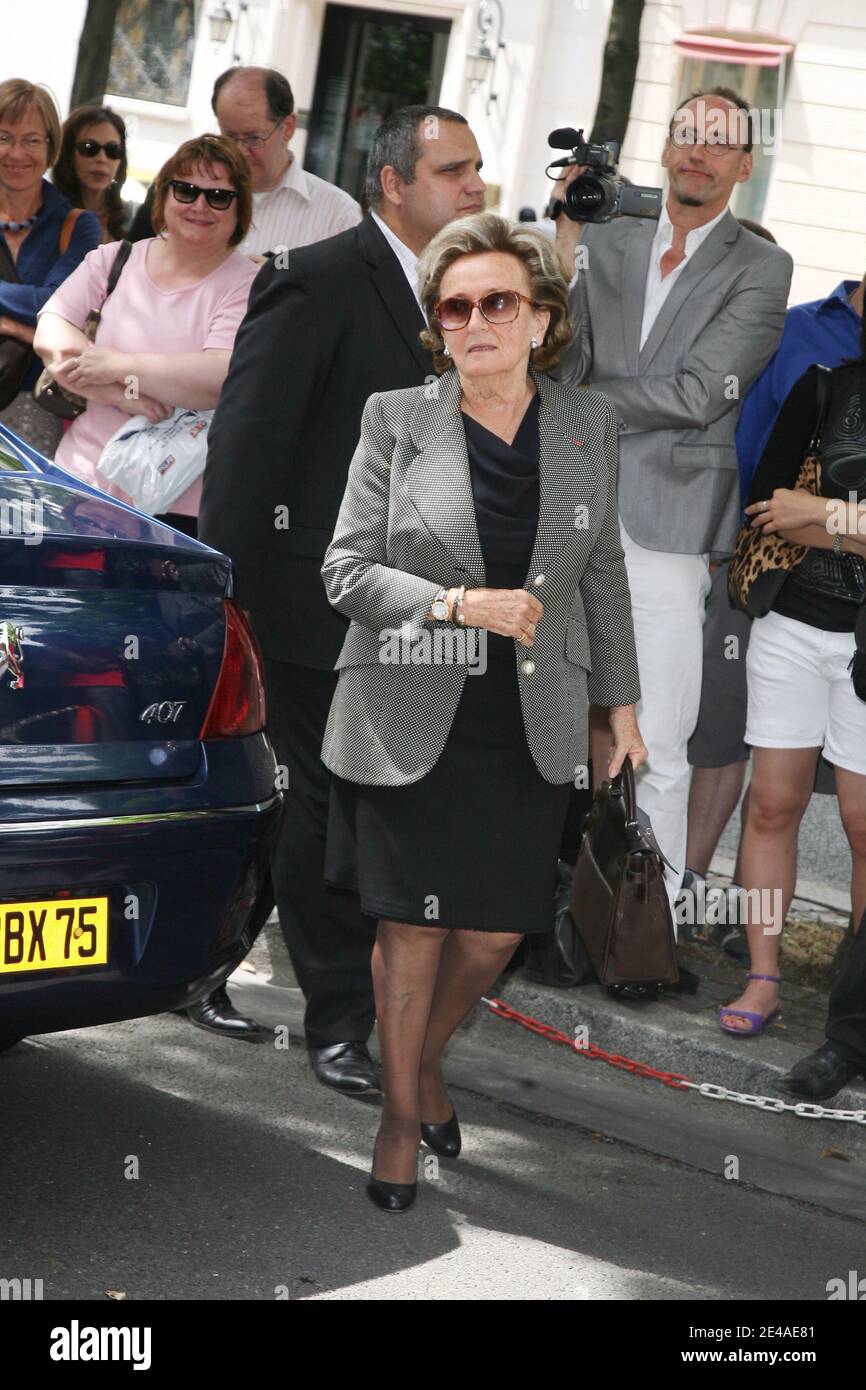 Bernadette chirac dior hi-res stock photography and images - Alamy