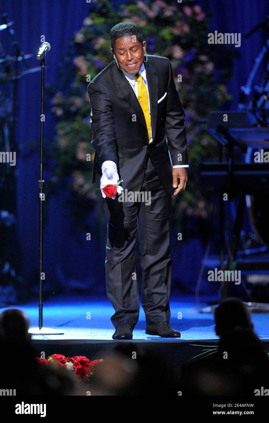 "Singer Jermaine Jackson performs ""Smile"" during the memorial service ...