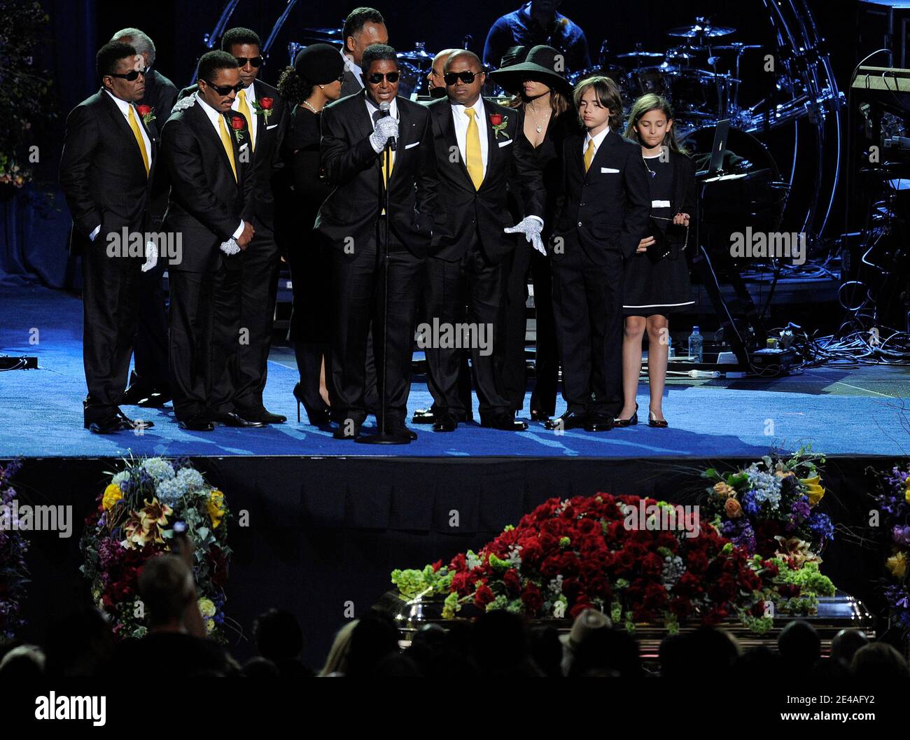 Singer Jermaine Jackson speaks onstage during the memorial service for ...
