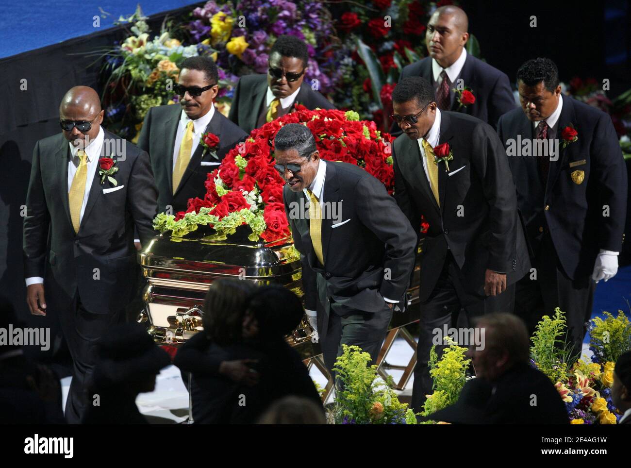 "The Jackson brothers; (L-R) Randy, Marlon, Tito, Jermaine and Jackie ...