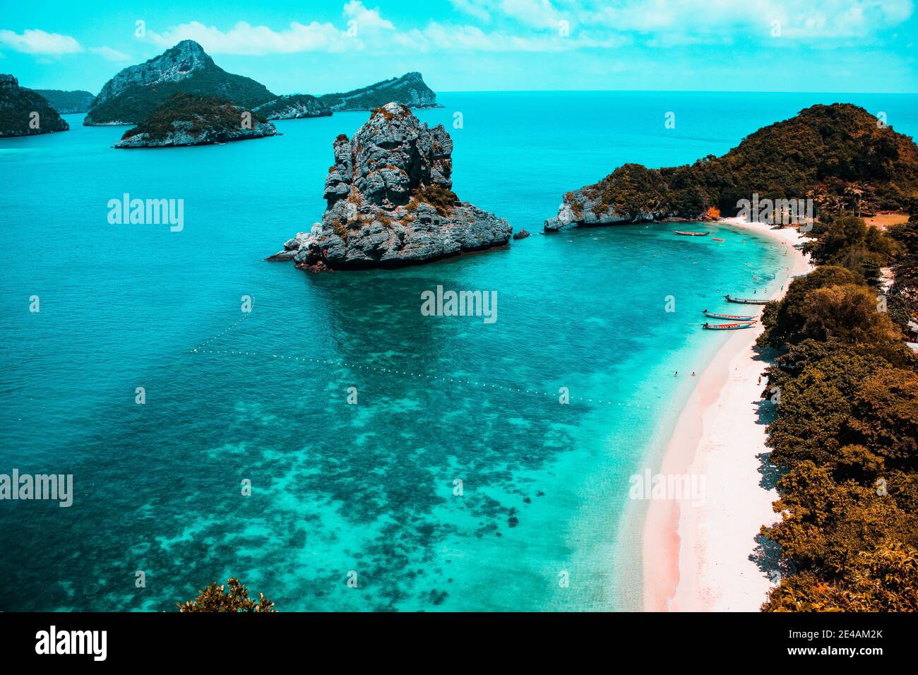 Beautiful thailand beach angthong hi-res stock photography and images ...