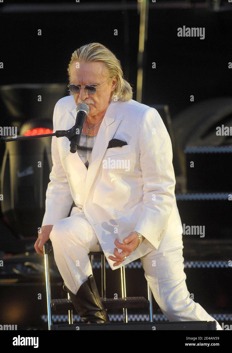 Château de versailles concert hi-res stock photography and images - Alamy