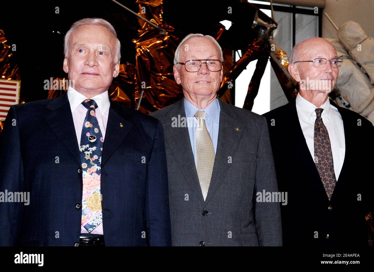 Command module columbia hi-res stock photography and images - Alamy