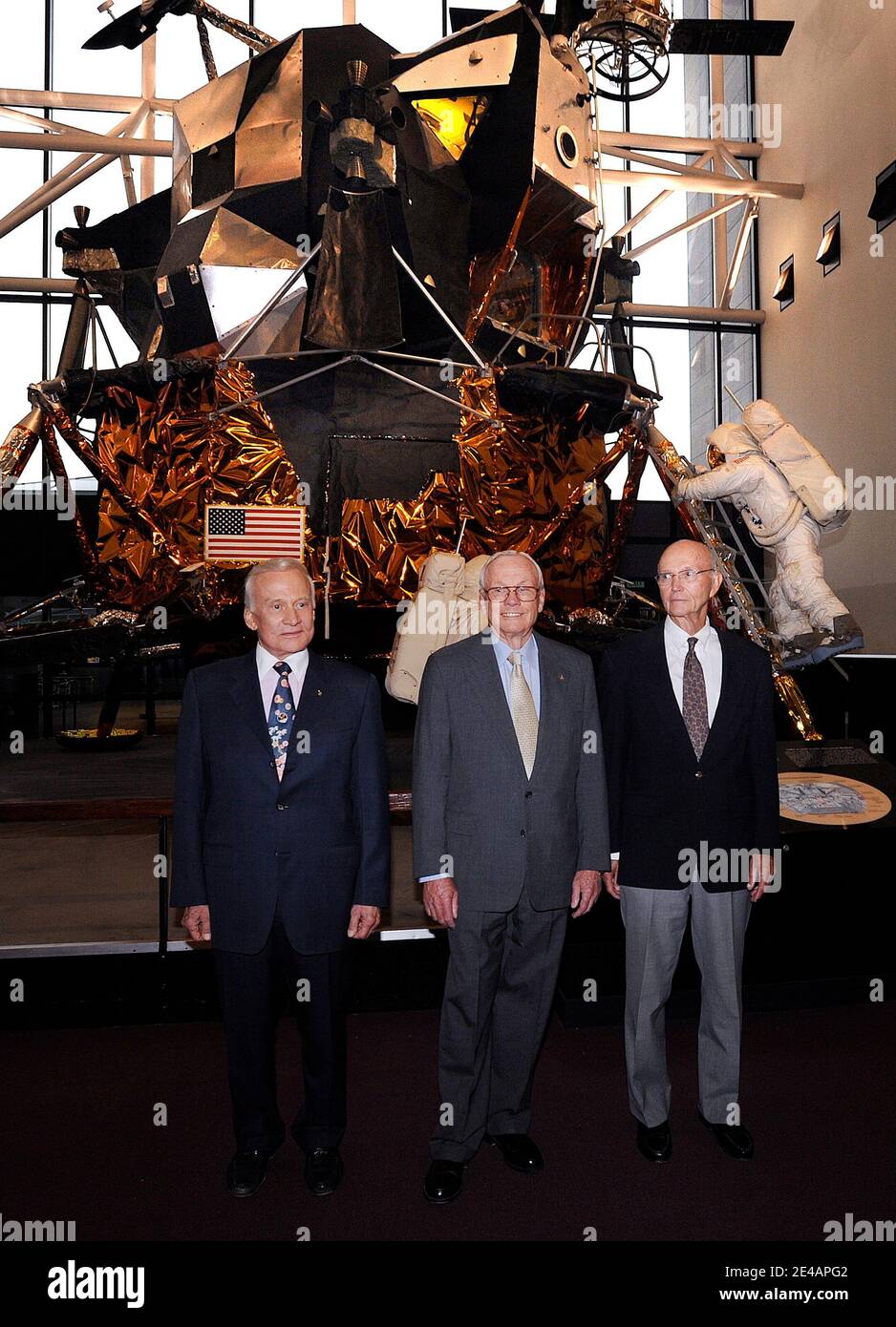 Command module columbia hi-res stock photography and images - Alamy