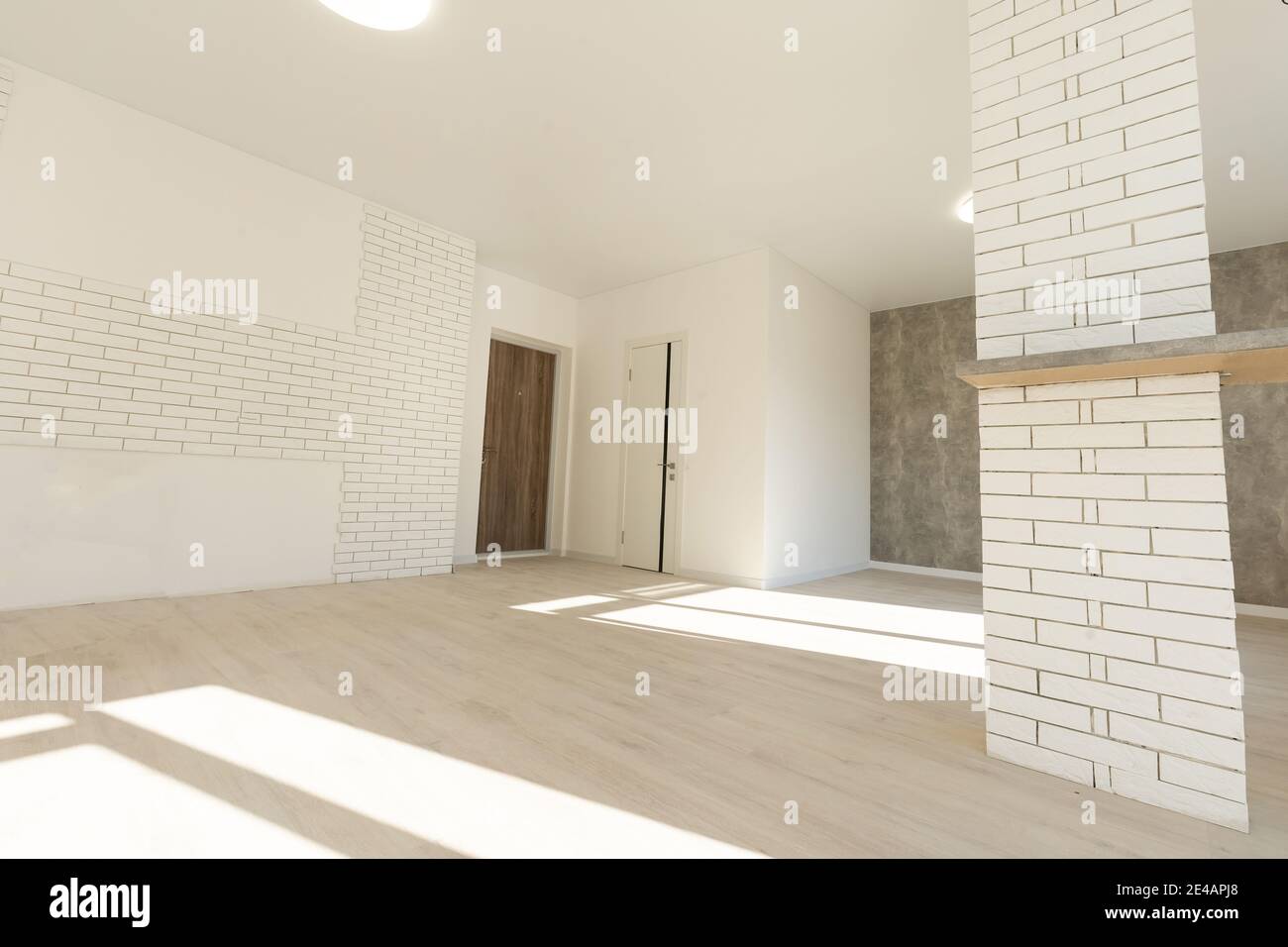 New empty small room in renovated home Stock Photo - Alamy