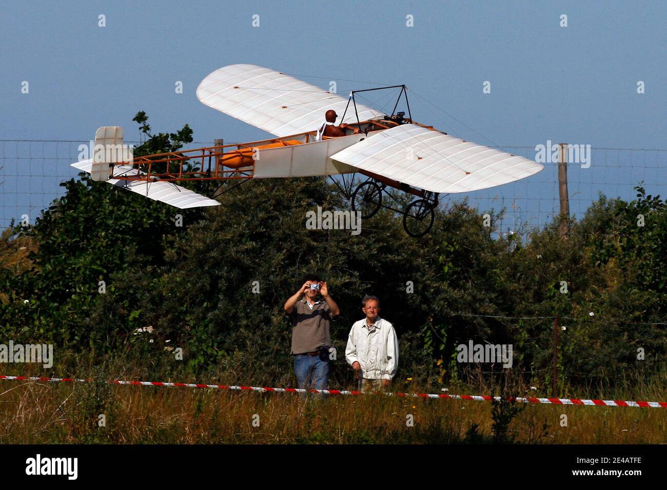 First flight across english channel hi-res stock photography and images ...