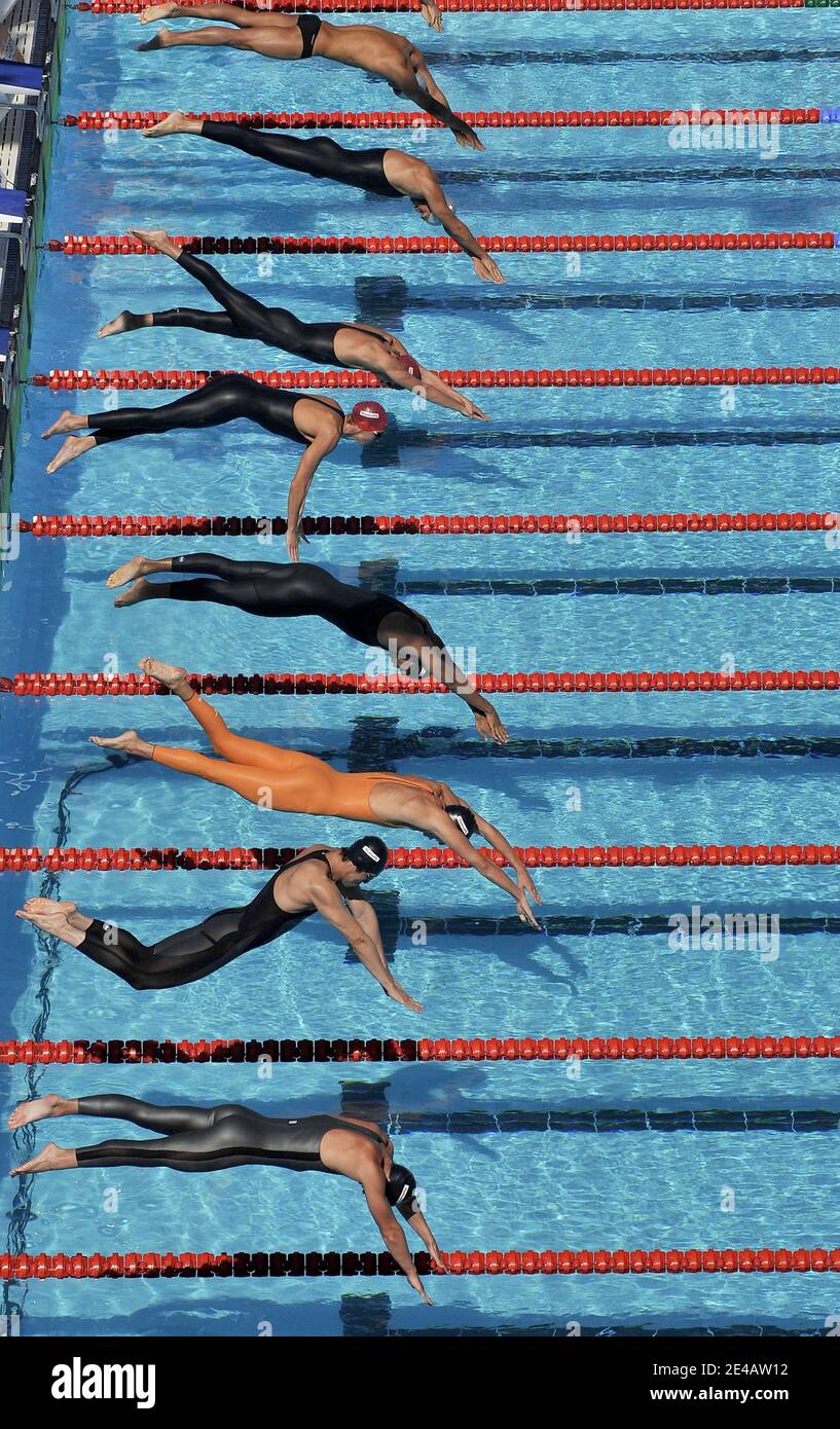 Atmosphere during the men's 200m Freestyle series at the 13th 'Fina ...