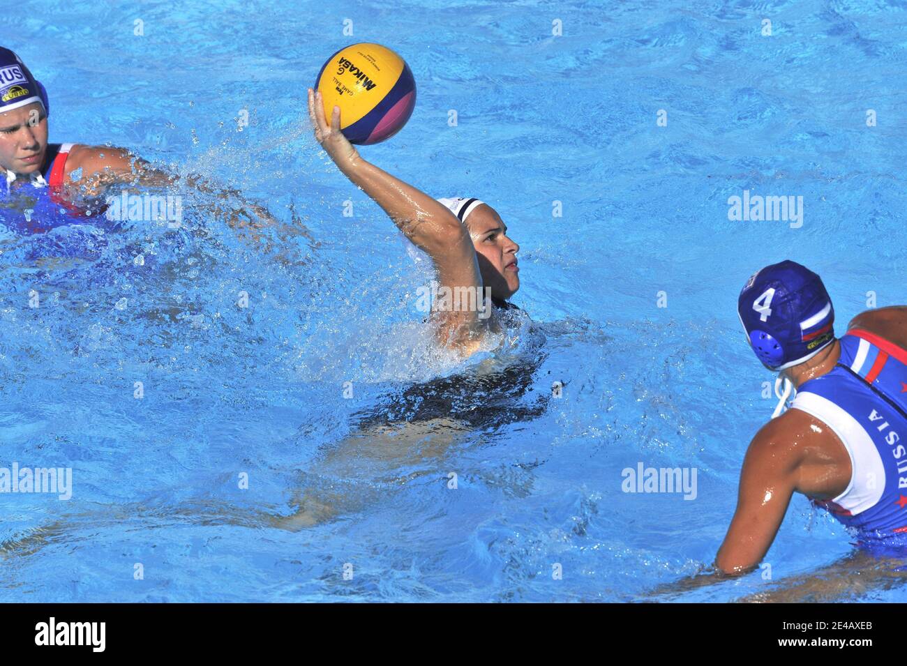 Canadian Water Polo women's team beats Russia 8-7 during the semifinal ...