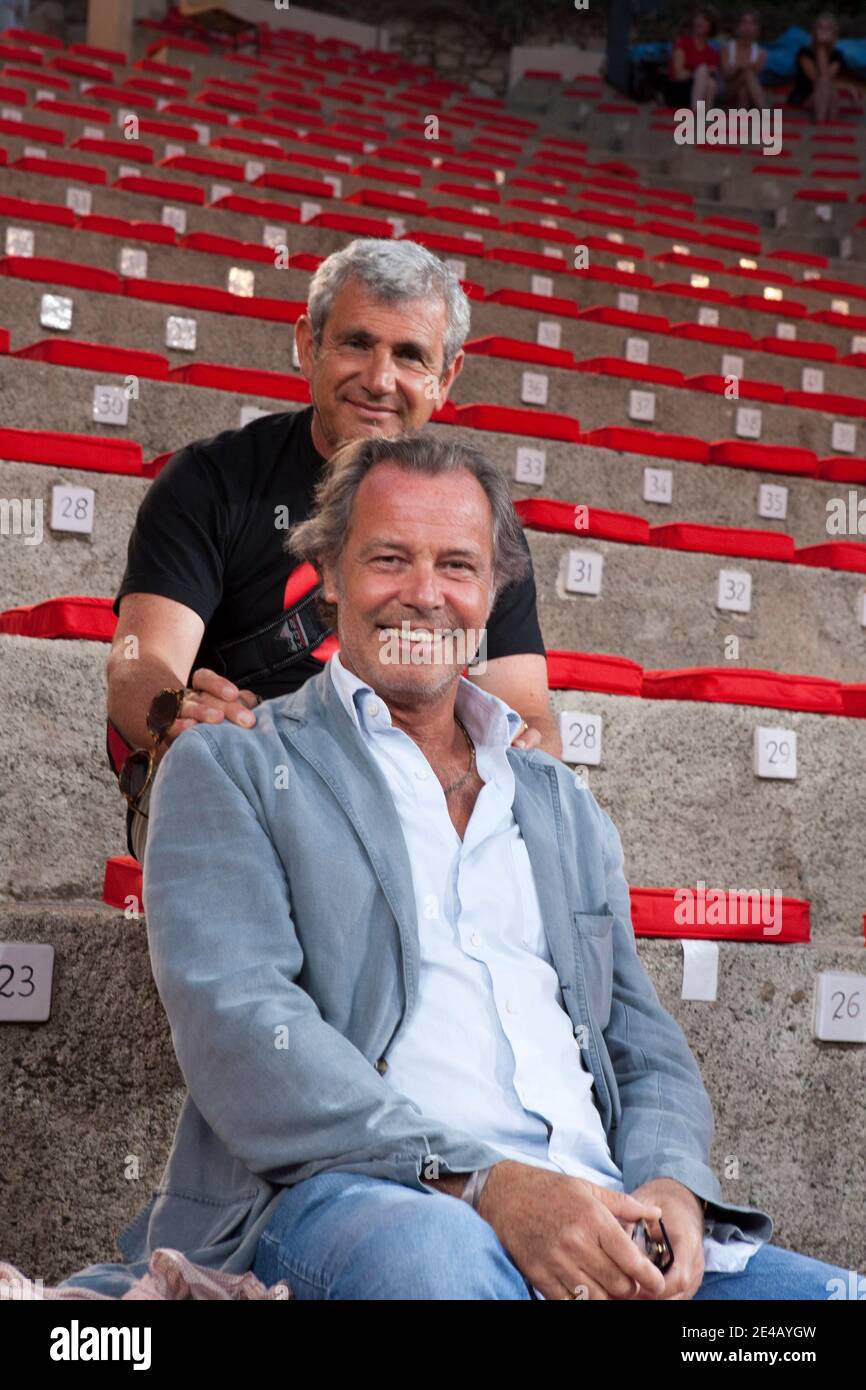 Michel Leeb et Michel Boujenah lors de l'ouverture du 25eme Festival de ...