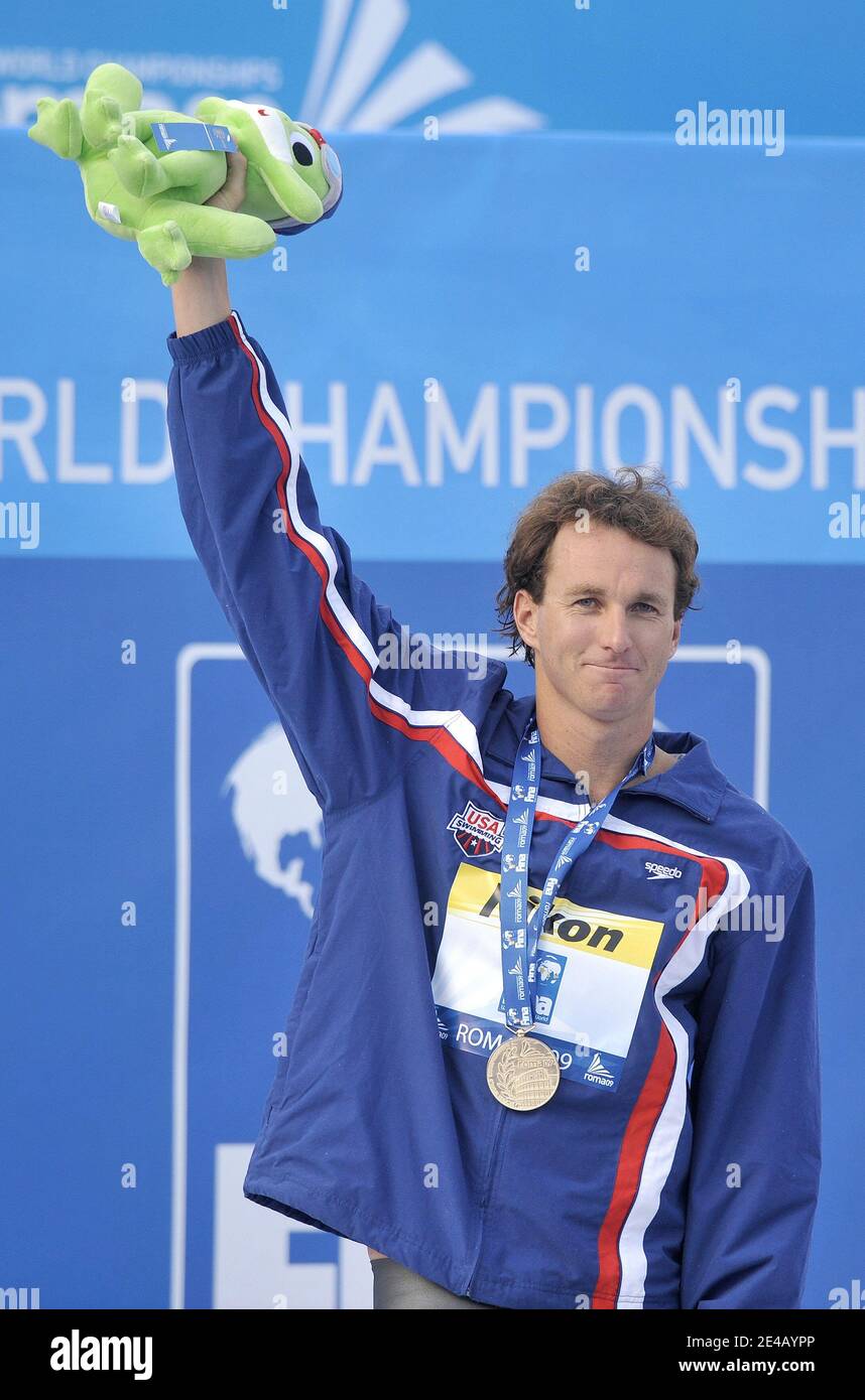 USA's Aaron Peirsol performs in the men's 100m Backstroke final during ...