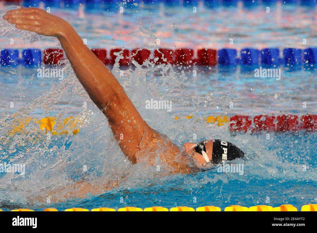 USA's Aaron Peirsol winning the 100 Meters Backstroke at the FINA ...