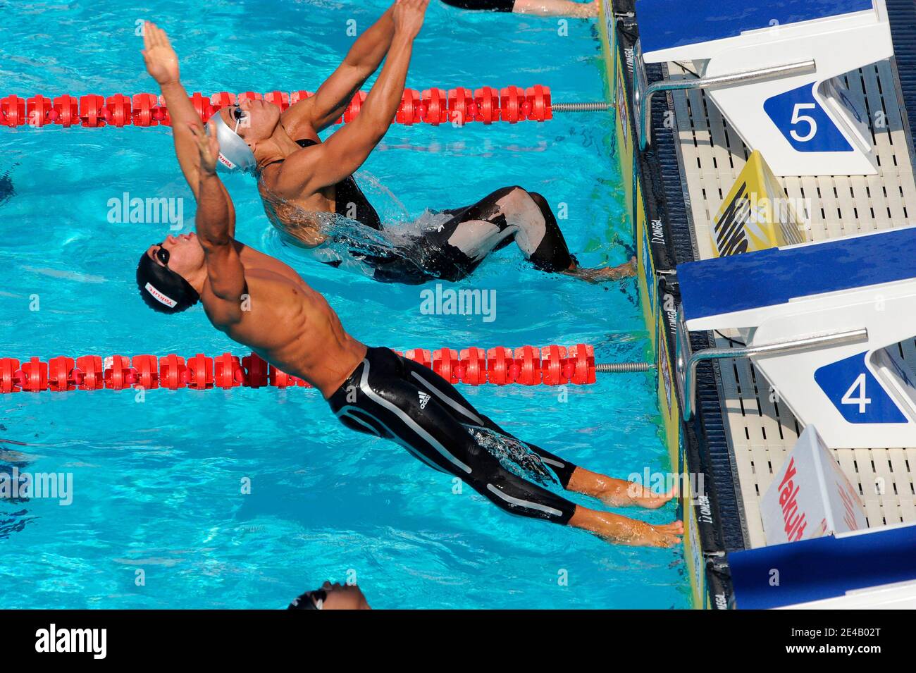 100 meters backstroke hi-res stock photography and images - Alamy