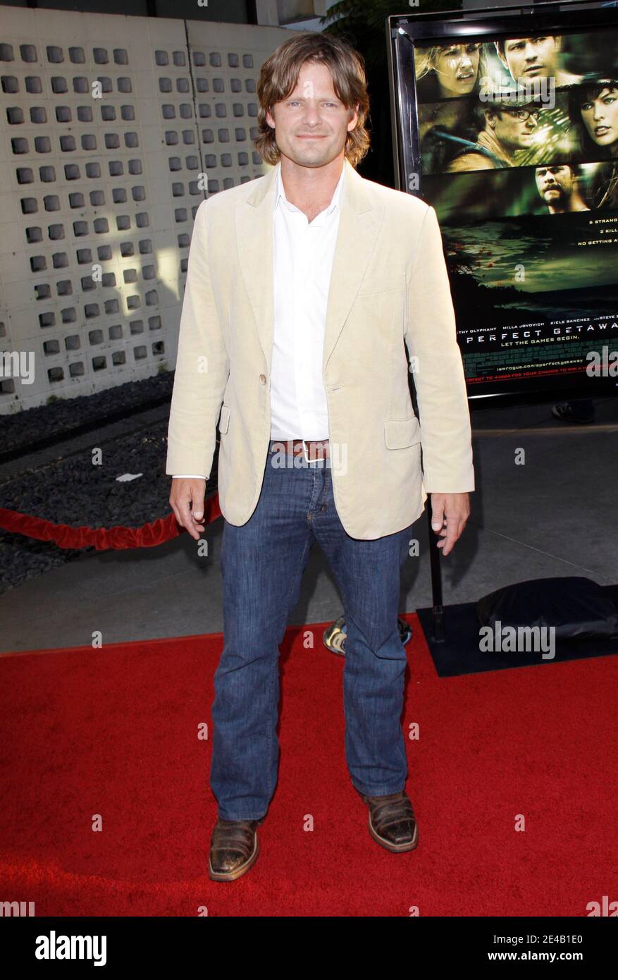 "Steve Zahn arrives for The World Premiere of ""A Perfect Getaway ...