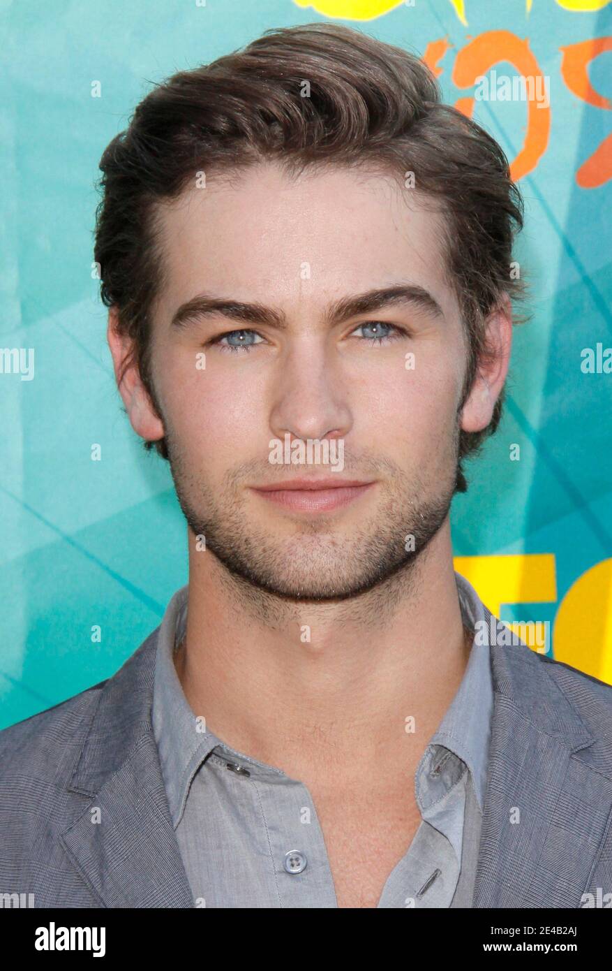 Chace Crawford arrives for The 2009 Teen Choice Awards held at The ...