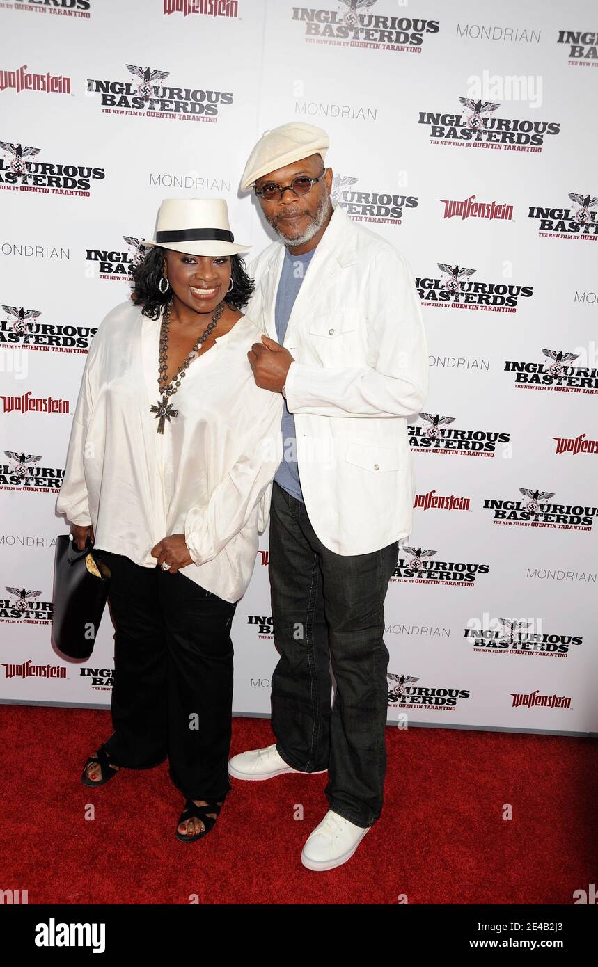 Samuel jackson inglourious basterds los hi-res stock photography and ...