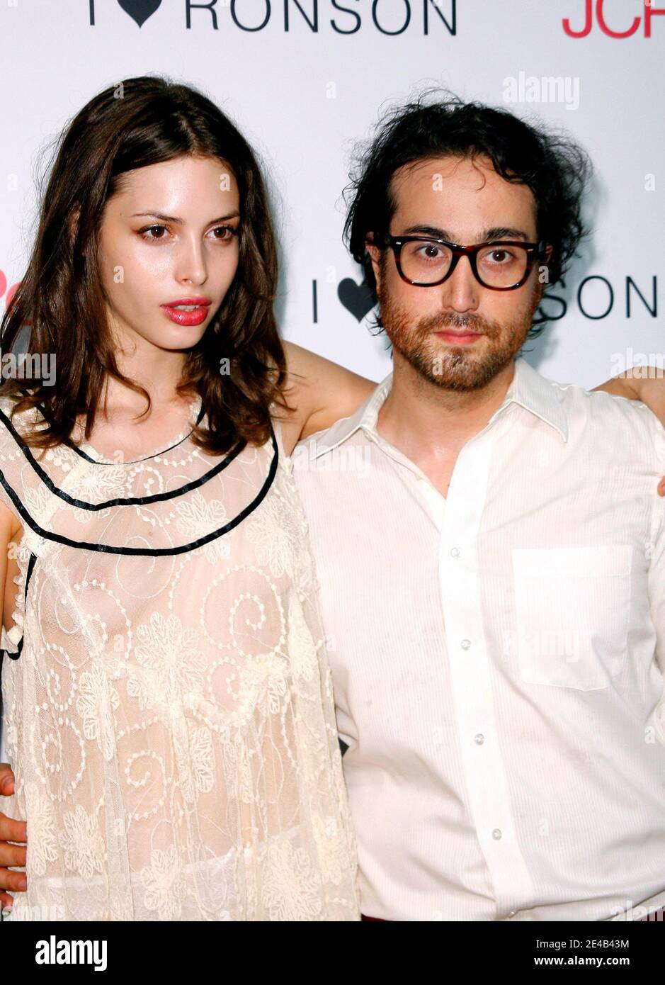 Donna kemp hi-res stock photography and images - Alamy