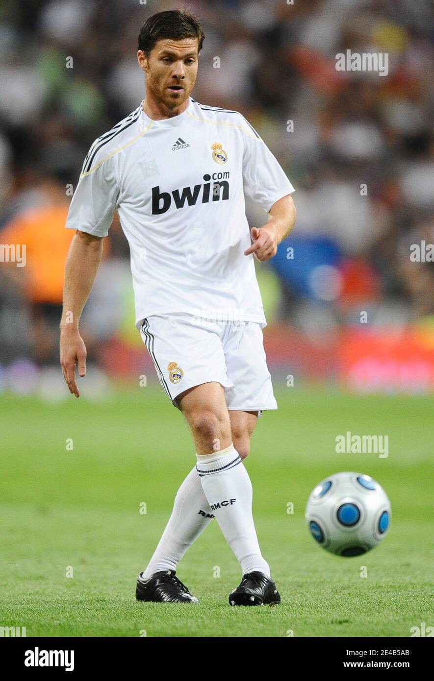 Xabi alonso trophy hi-res stock photography and images - Alamy