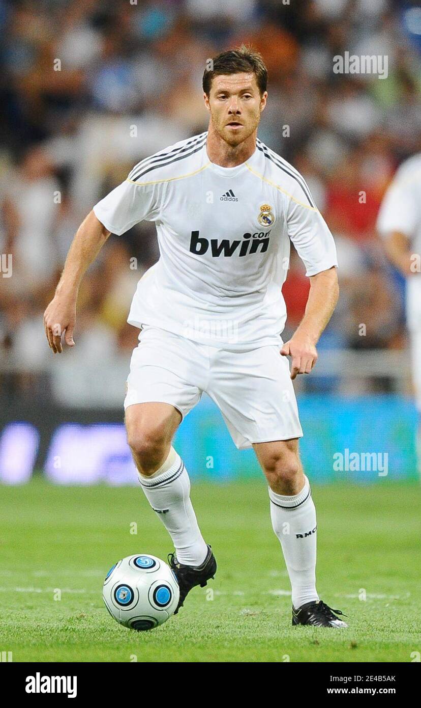 Xabi alonso trophy hi-res stock photography and images - Alamy