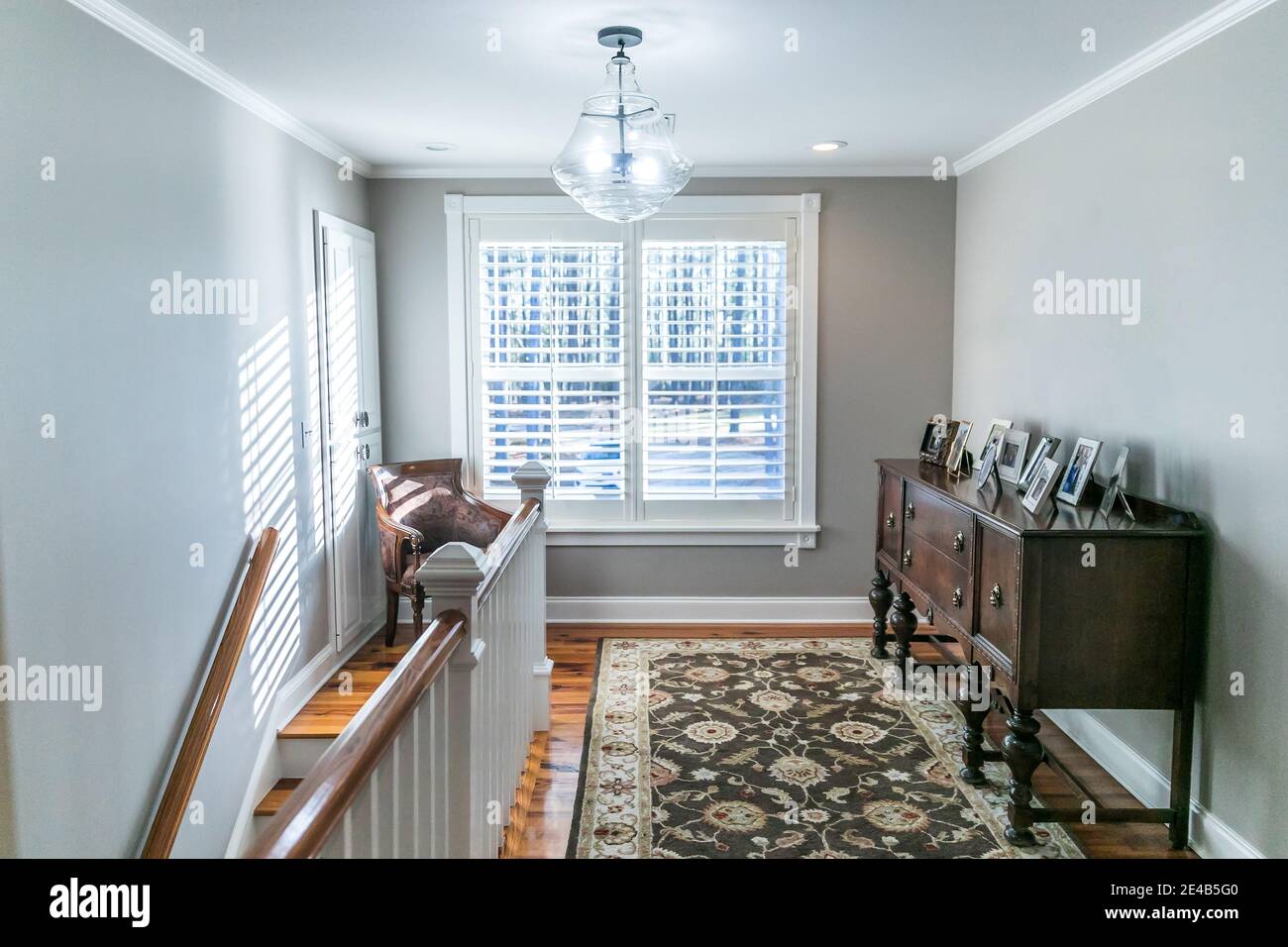 Second floor window hi-res stock photography and images - Alamy