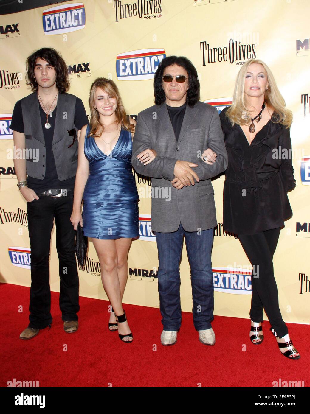 "Gene Simmons, Shannon Tweed, Nick Tweed-Simmons, Sophie Tweed-Simmons ...