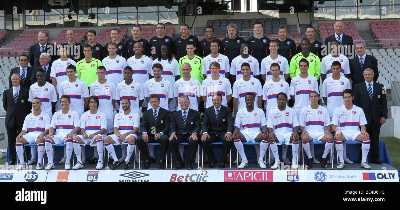 Sponsor olympique hi-res stock photography and images - Alamy