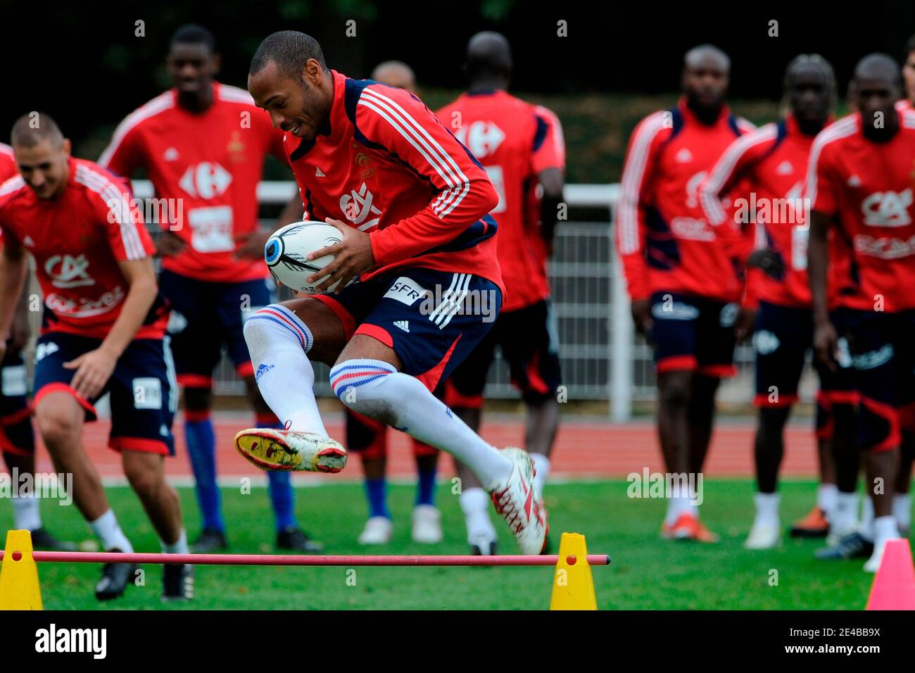 Thierry henry france national team hi-res stock photography and images ...